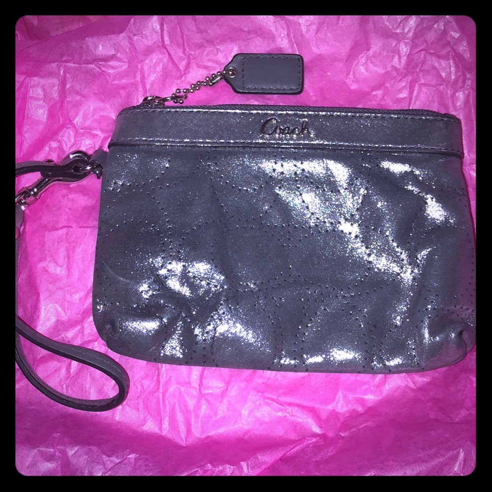 Coach Corner Zip - Gem